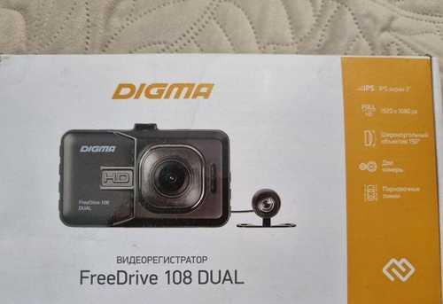 Видеорегистратор Digma FreeDrive 108 Dual