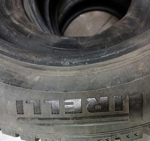 Pirelli Carrier Winter 185/65 R15 24J