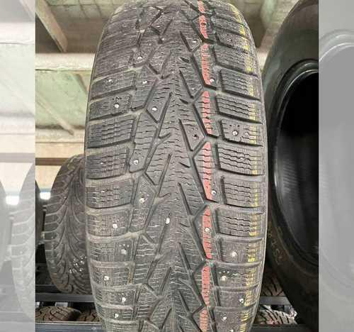 Nokian Tyres Hakkapeliitta 7 215/65 R16 102T