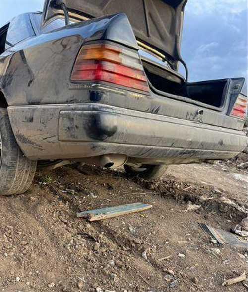Задний бампер Mercedes W124