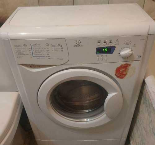 Indesit wiue10(на запчасти)