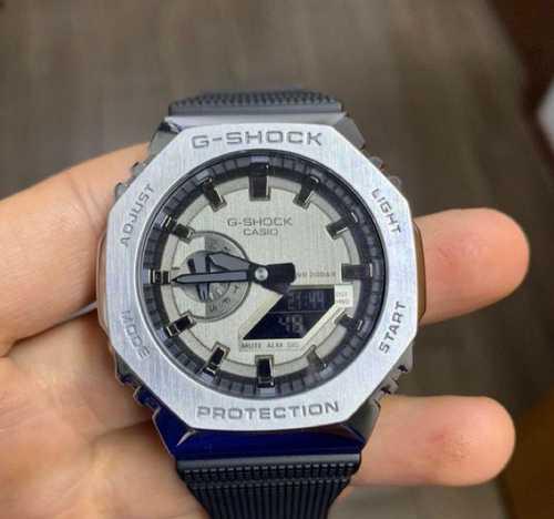 Часы Casio G-Shock GM-2100 / Серебро