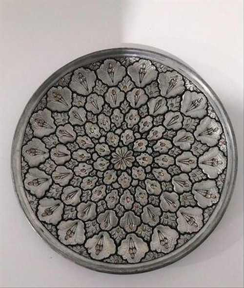 Тарелка декоративная металлическая Kerman