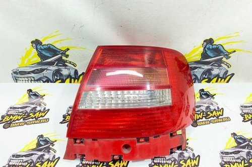 Фонарь задний правый Audi A4 B5 APT 2000