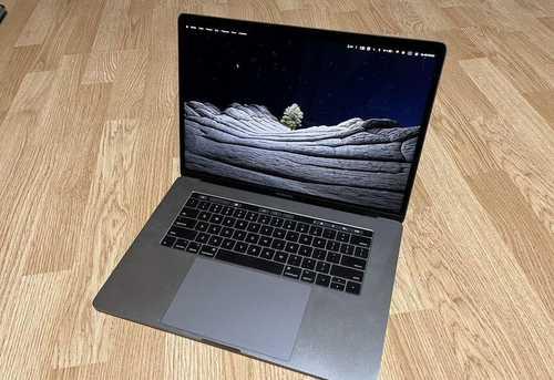 Macbook pro 15 2017 i7 16gb 500gb radeon 560 4gb