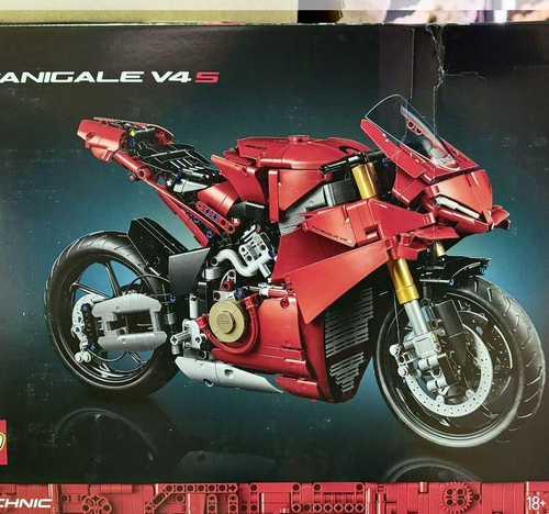 Lego Technic 42202 Мотоцикл Ducati Panigale V4S