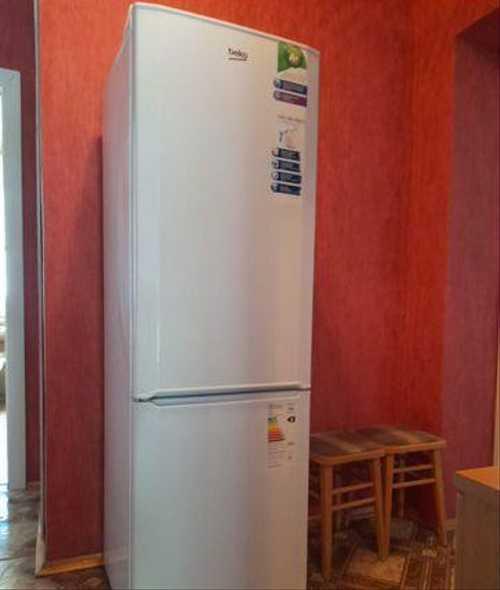 Холодильник Beko CNL 327104 W