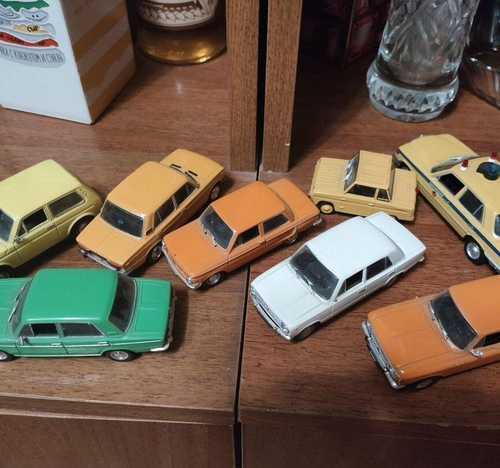 Модели 1/43 лот Бобренок