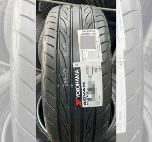 Yokohama Advan Fleva V701 225/45 R19 96W