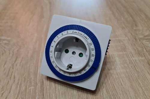 Розетка с таймером Feron tm32