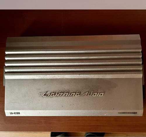 4-канальный усилитель Lightning Audio LA-4200