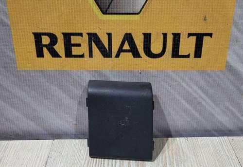 Заглушка буксировочного крюка Renault megane 3