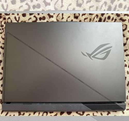 Asus ROG strix g16 g614j