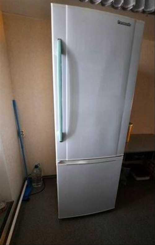 Холодильник Panasonic б/у