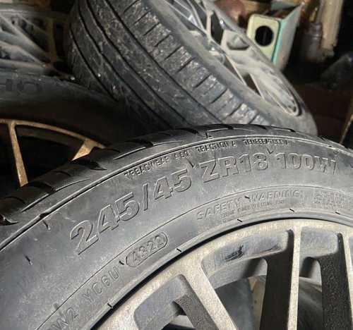 Kumho Ecsta PS31 245/45 R18 100W