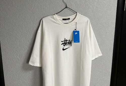 Футболка Stussy белая