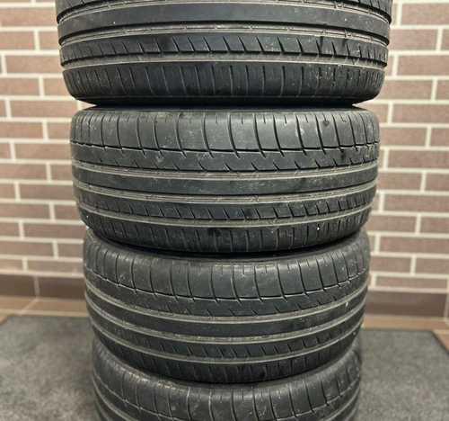 Triangle Sportex TSH11 235/40 R18