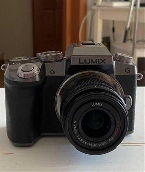 Камера Panasonic Lumix DMC G7-K + аксессуары к ней