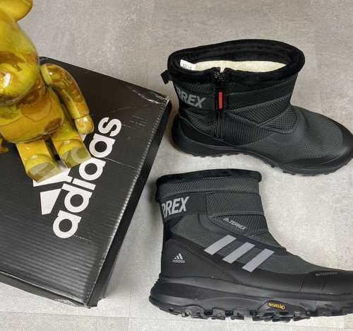 Дутики женские зимние Adidas Terrex