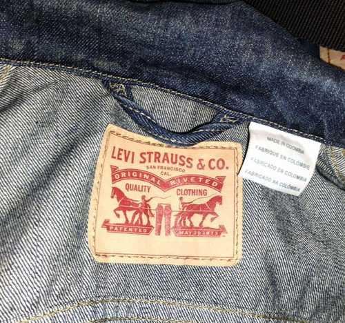 Джинсовая куртка levis