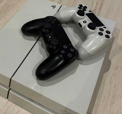 Sony PlayStation 4, 500 гб, 2 геймпада