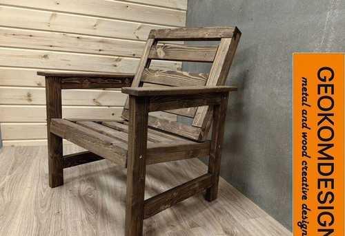 Дачное деревянное кресло