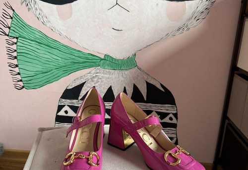 Туфли Gucci 39 маломерят розовые