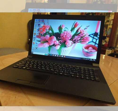 В идеале Lenovo Core i5/8 gb/500gb/GT 720/мышь