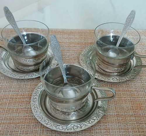 Кофейные чашки с подстоканиками
