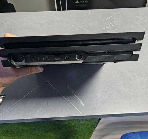 Sony Playstation 4 Pro, 1000 ГБ