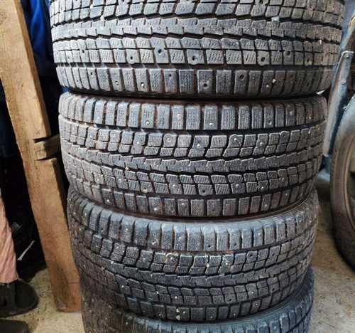 Dunlop SP Winter Ice 01 205/55 R16 94