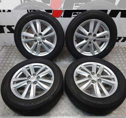 Колёса Mitsubishi на летней резине toyo 215/60R17