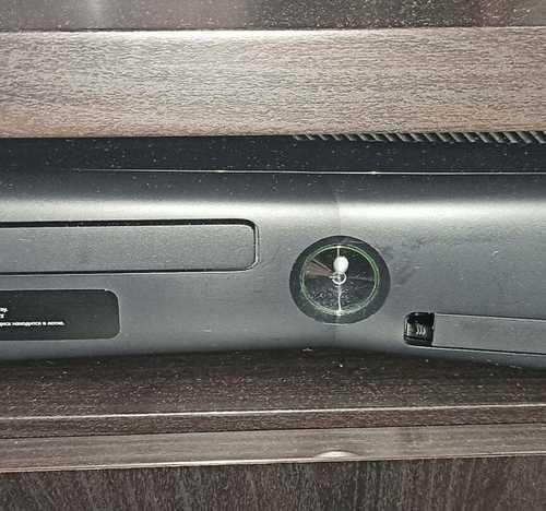 Игровая приставка Xbox 360