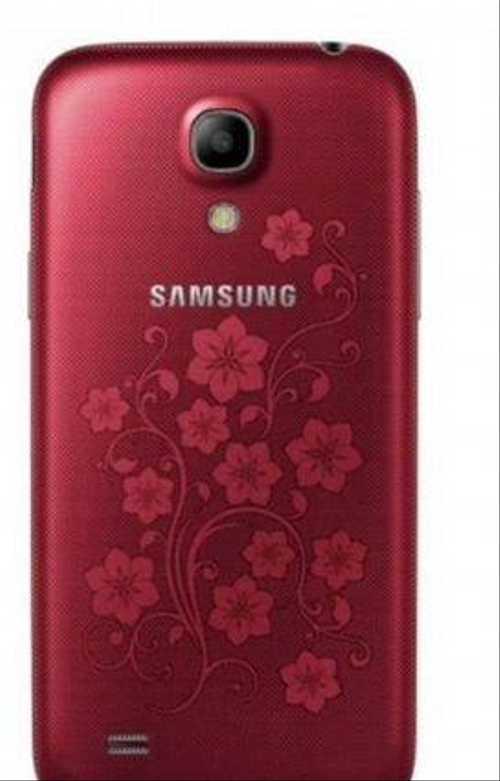 Телефон Samsung Galaxy S4 La Fleur красный