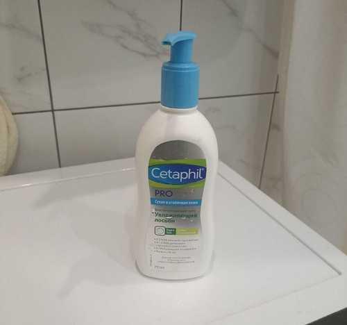 Увлажняющий лосьон Cetaphil Pro