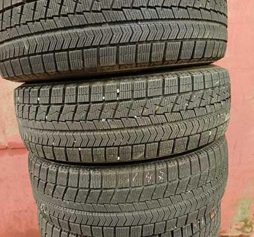 Bridgestone Blizzak VRX 185/65 R15