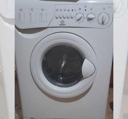 Стиральная машина бу Indesit w125x