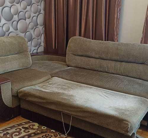 Большой угловой диван раскладной бу