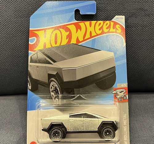 Hot wheels Tesla Cybertruck