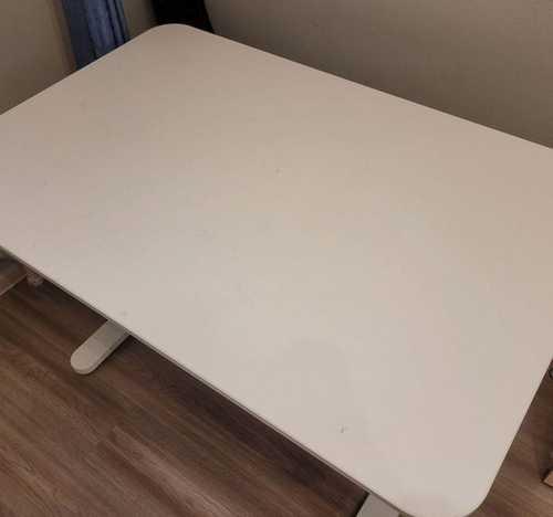 Стол IKEA bekant