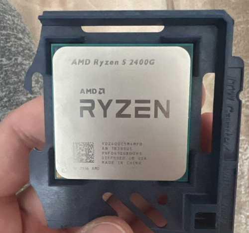 Процессор AMD Ryzen 5 2400G