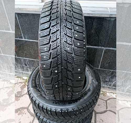 Landsail Ice Star IS33 215/60 R16 99