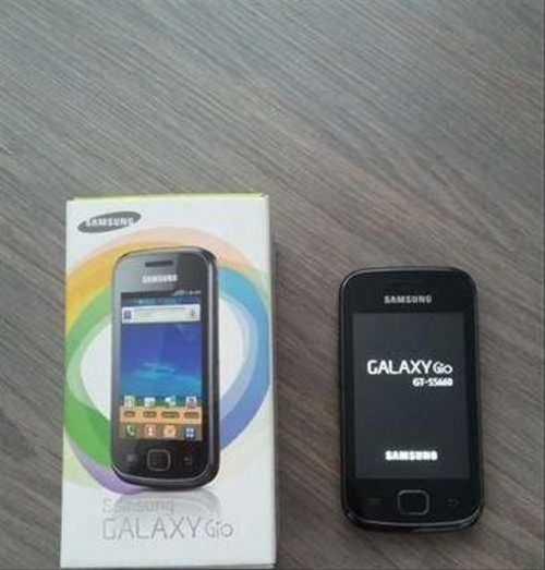 Смартфон Samsung Galaxy Gio GT-S5660