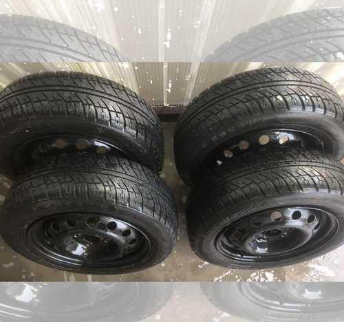 Комплект колес 185/60 R14