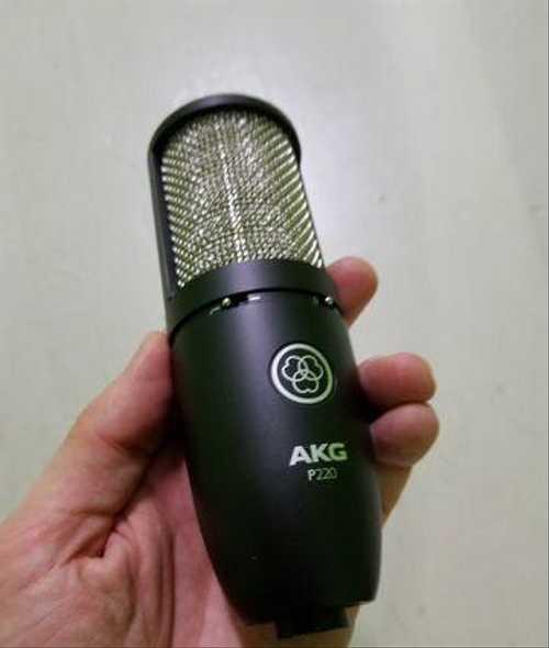 Микрофон AKG P220