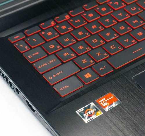 Игровой ноутбук MSI bravo Ryzen 7 32Gb / 1Tb SSD