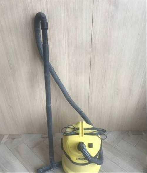 Пылесос строительный Karcher WD2