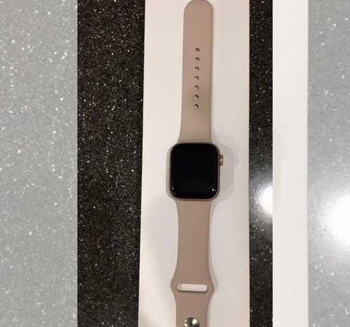 Часы apple watch se 40 mm