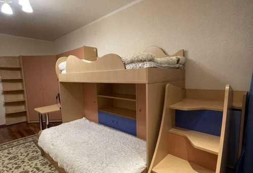Детская мебель с двухярусной кроватью