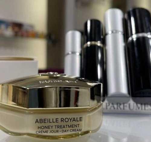 Guerlain Abeille Royale Honey Treatment Day Cream